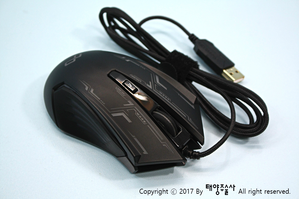 MAXTILL TRON G60 RGB ILLUMINATION GAMING MOUSE 사용기 > 유저사용기/필테 | 퀘이사존