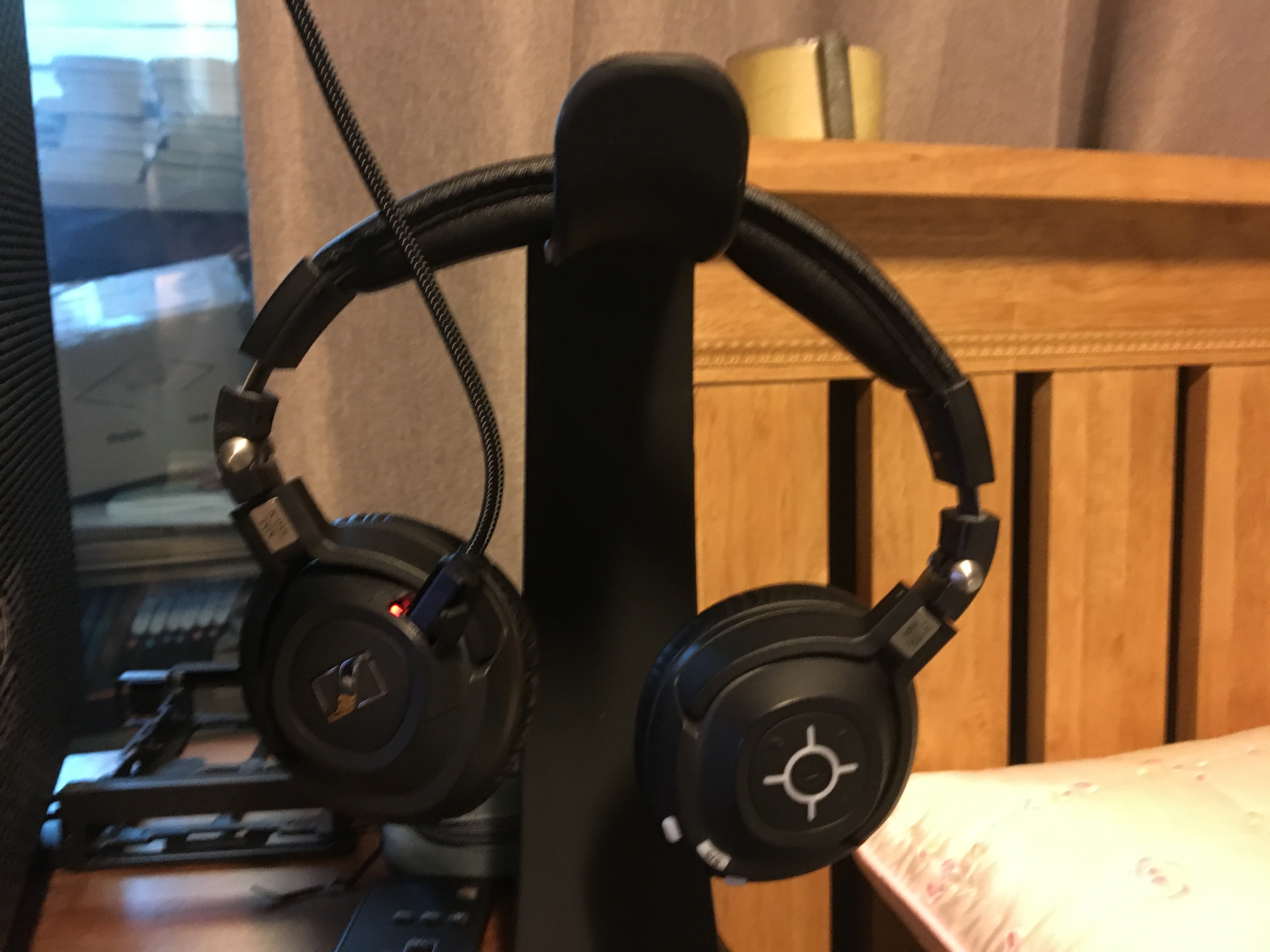 젠하이저 MM550-X > IT/하드웨어 갤러리 | 퀘이사존 QUASARZONE