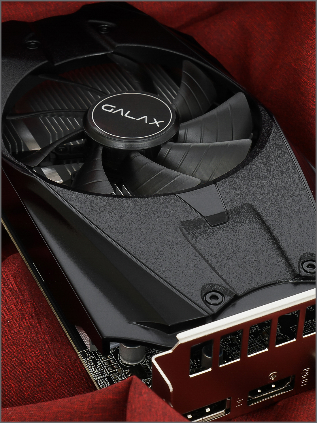 갤럭시 GALAX 지포스 GTX 1050 OC 2GB > 퀘이사 칼럼 | 퀘이사존