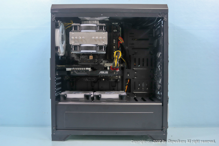 깔끔한 디자인에 팬컨트롤러까지 장착된 COX A5 아칸토 강화유리 HALO 블랙 미들타워 케이스 사용기 > 유저 칼럼 | 퀘이사존