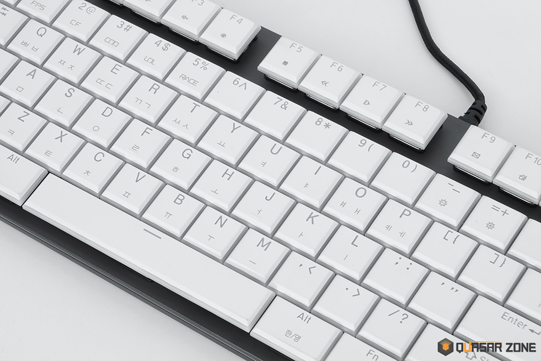 마이크로닉스 MANIC K940 RGB 초슬림 기계식 카일 초콜릿축 > 퀘이사 칼럼 | 퀘이사존