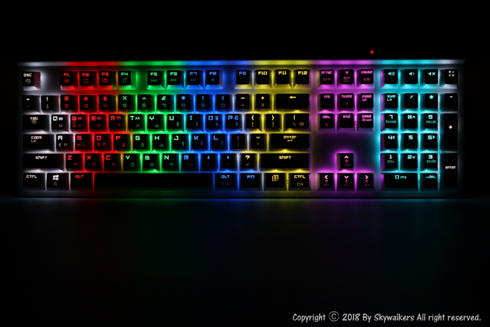 흔치않는 카일롱화 흑축~! 몬스타 데빌스킬 MK108RGB 화이트 게이밍 기계식키보드 (흑축) 사용기 > 유저 칼럼 | 퀘이사존