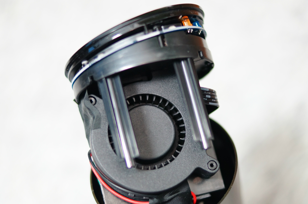 차량의 공기를 쾌적하게, COWON 코원 LIAAIL 리아일 LQ2 고성능 차량용 공기청정기 > 유저 칼럼 | 퀘이사존