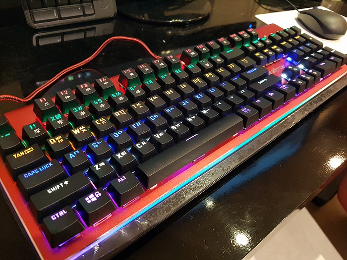 강력추천..ENTUS K300G BATTLE 게이밍 키보드와 ENTUS LV200 게이밍 헤드셋 사용기 > 유저 칼럼 | 퀘이사존