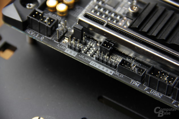 RGB LED 플랫폼 비교 분석 (By CB) > 하드웨어 뉴스 | 퀘이사존