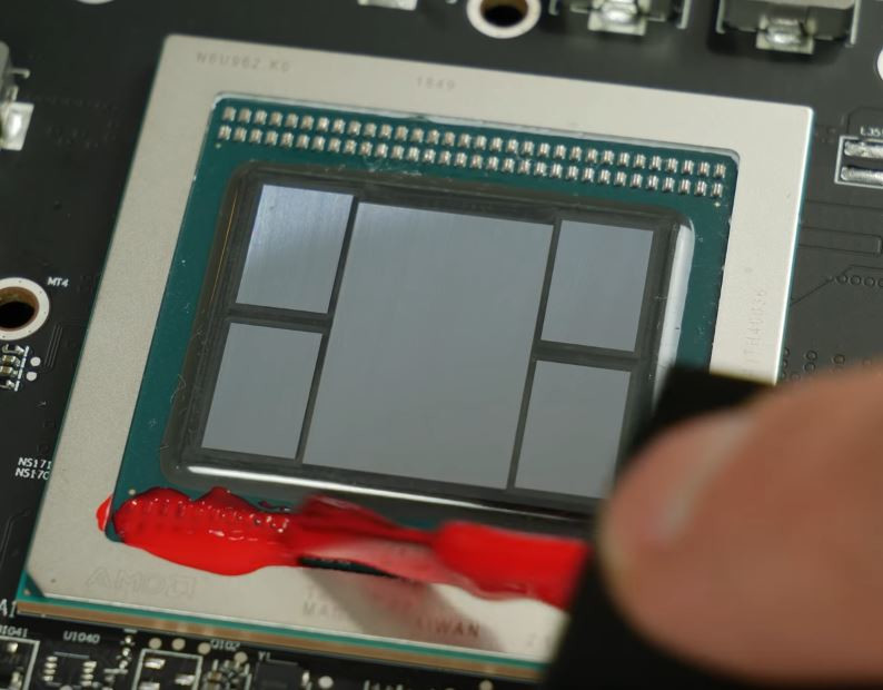 리퀴드 메탈 TIM가 Radeon VII 접합 온도를 5 ° C 낮춰줍니다 > 하드웨어 뉴스 | 퀘이사존