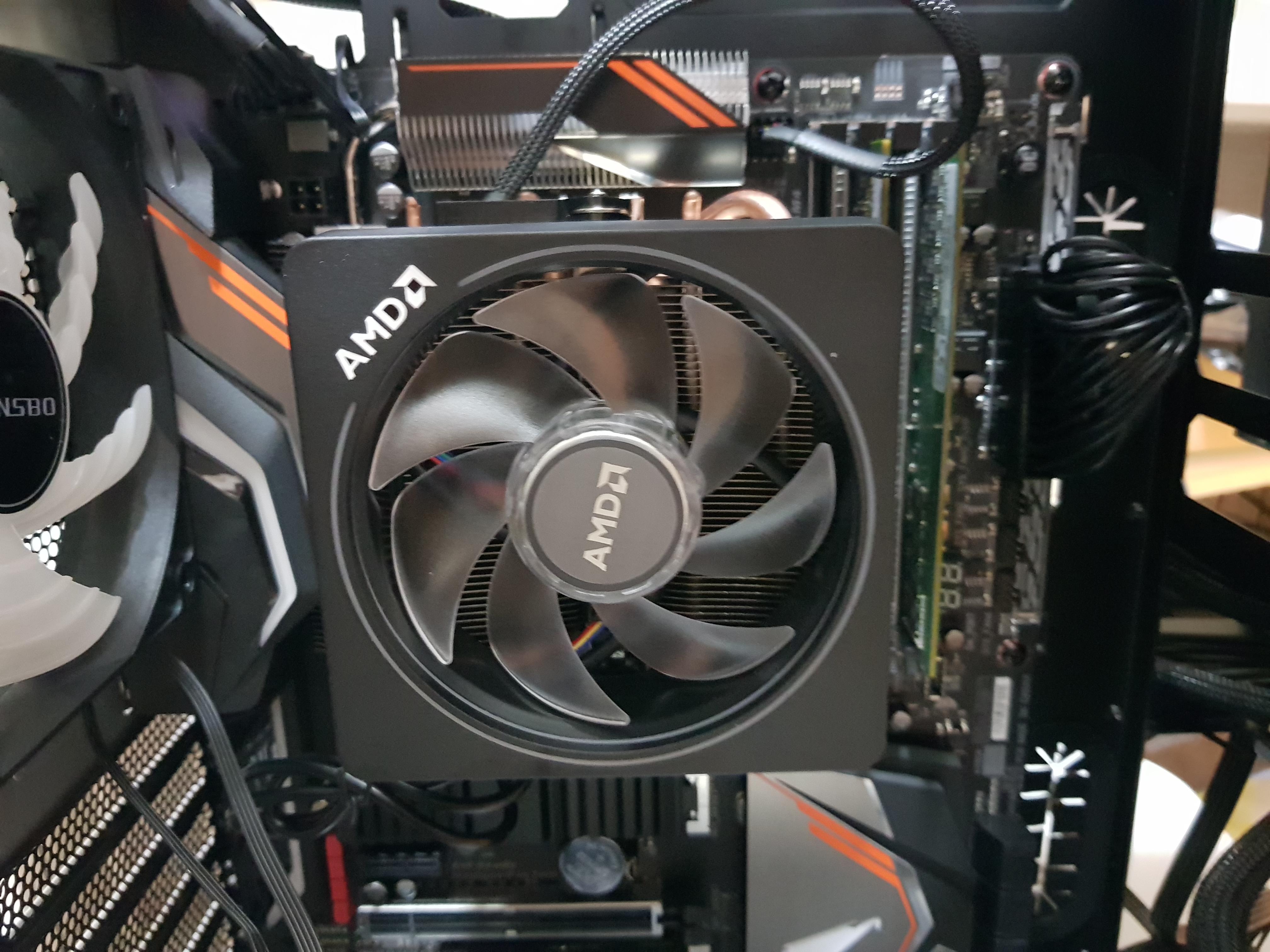 AMD RGB연결질문이요 > CPU/메인보드/램 | 퀘이사존