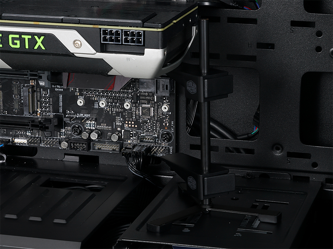 쿨러마스터 Universal VGA Holder : 그래픽카드 지지대 > 퀘이사 칼럼 | 퀘이사존
