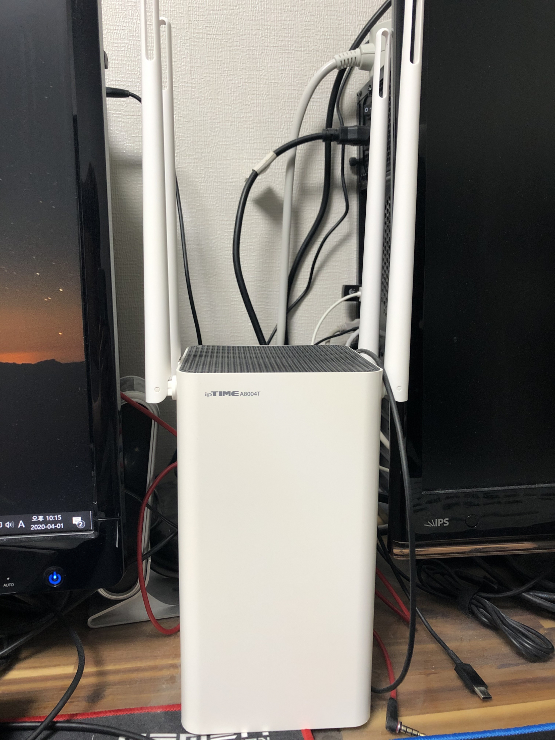 저희집 사우론 입니다. EFM ipTIME A8004T 유무선공유기 > 하드웨어갤러리 | 퀘이사존 QUASARZONE