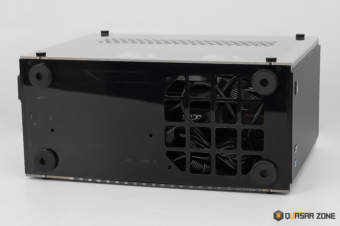 GEEEK A60 PLUS With Riser Cable > 퀘이사 칼럼 | 퀘이사존