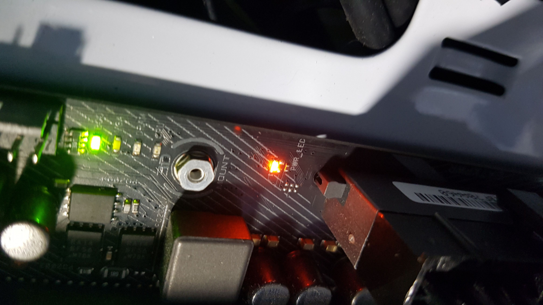 메인보드 pwr led 에 불이 들어오네요? > PC조립/견적 | 퀘이사존